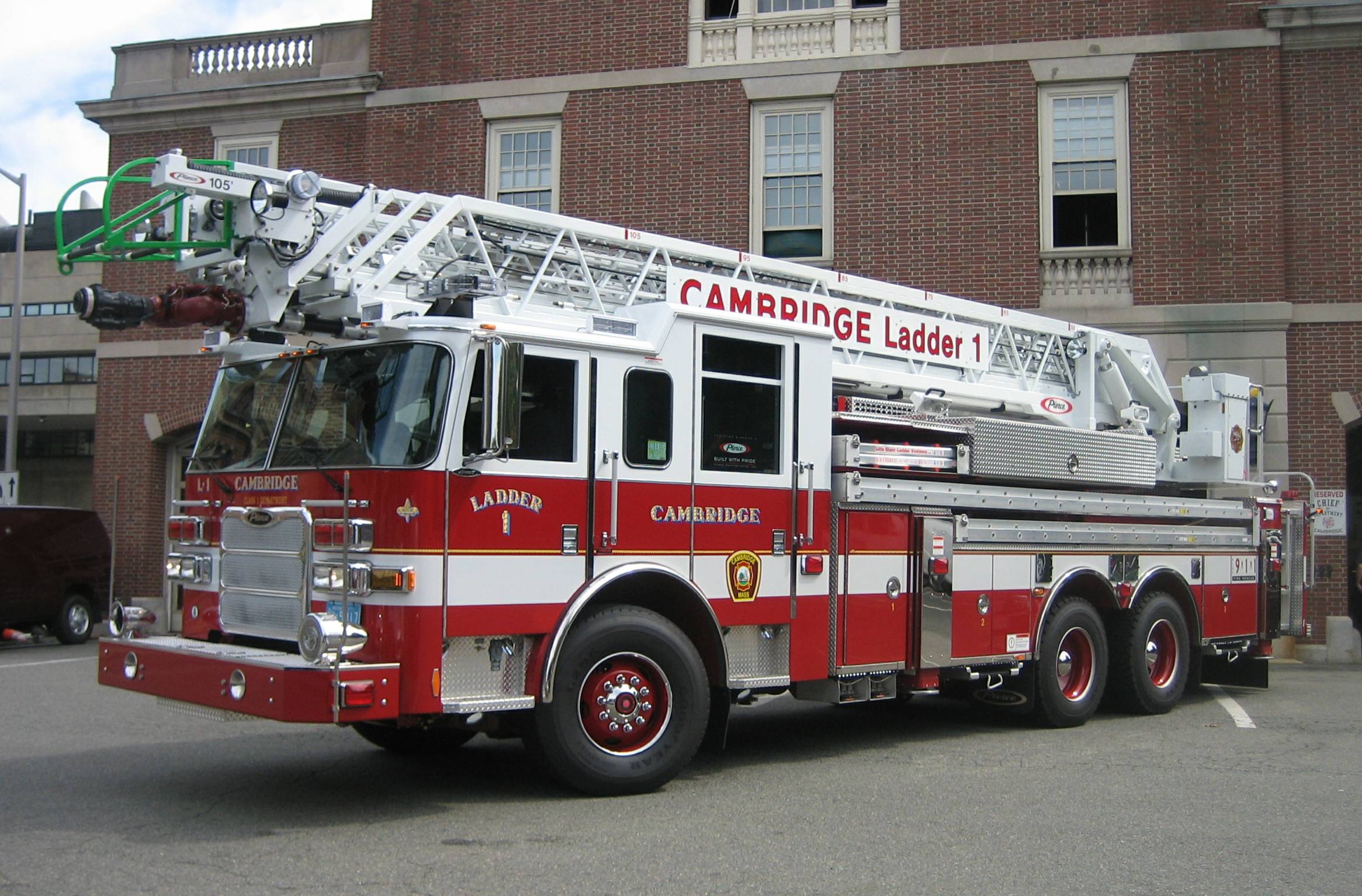 Ladder 1 - Fire Department - City of Cambridge, Massachusetts